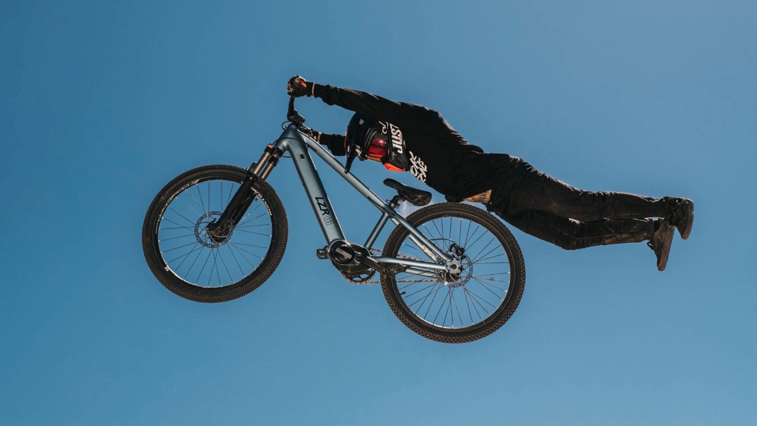 ONYX lance deux nouveaux vélos électriques puissants et robustes
